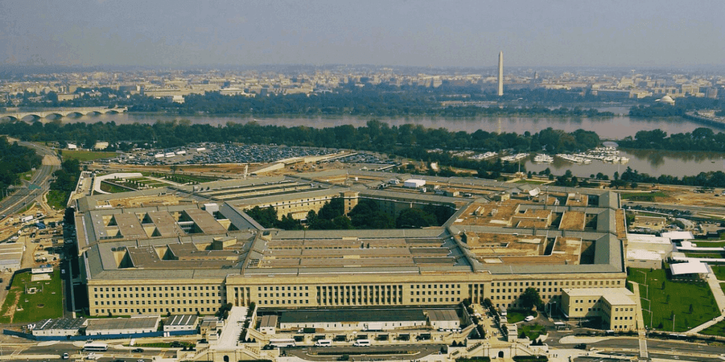 Security Clearance for Federal Contractors vs. Federal Employees: Key ...